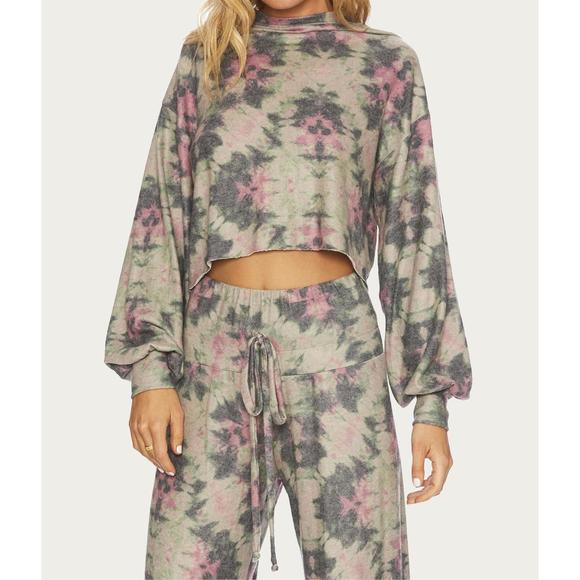 Beach Riot | Sweaters | New Beach Riot Ava Sweater In Four Leaf Clover ...